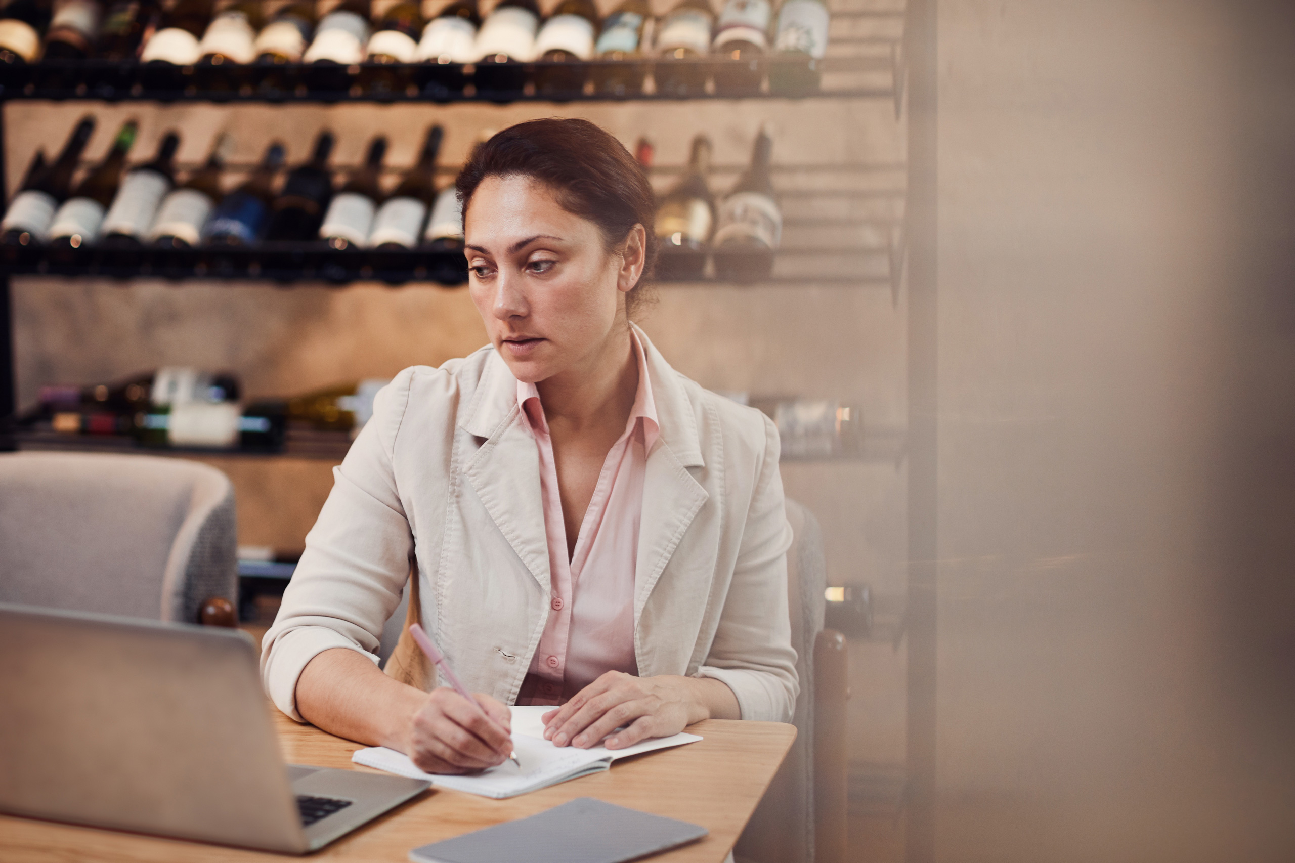 Diploma in Retail and Store Management | IDEA Academy UAE